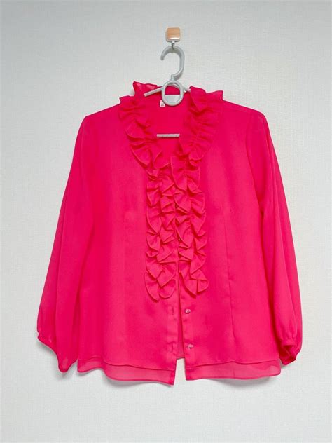 쨍한 핫핑크 프릴 블라우스 러플블라우스 1회착용 세컨웨어