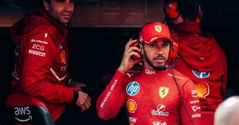 Hamilton Hint Op Aankondiging Met Cryptische Social Media Post