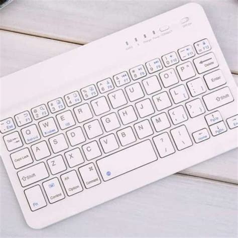 Jual Wireless Keyboard Bluetooth 3 0 Slim Thin Design For Ios Android Pc Di Seller Calestraa