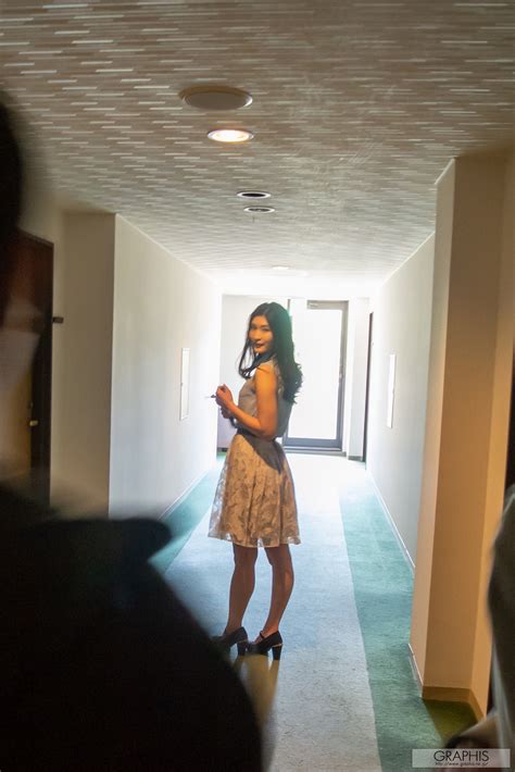 Graphis Suzu Honjo 本庄鈴 Deus Biei Special Gravure Apr 26 2019 X160 Making Suzu Ho2001