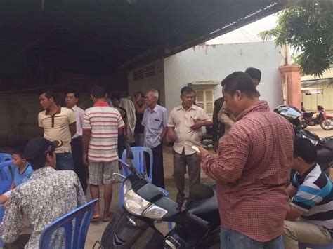 ប្រជាពលរដ្ឋប្រទះឃើញ បុរសម្នាក់ធ្លាក់ពីលើផ្ទះវិឡាសង់ថ្មីដេកផ្កាប់មុខស្លាប់ទាំងព្រឹកនៅ