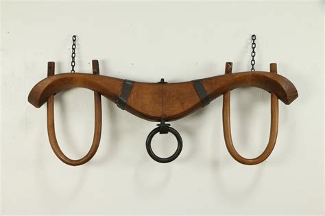 Yoke