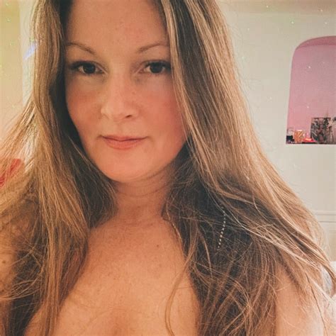 Sari Rivers Live Manyvids