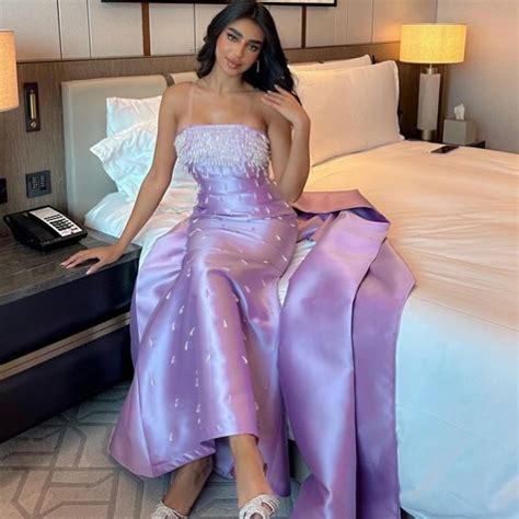 ‎فساتين مستعمله وجديده‎ ‎المصممه Oranalane سعر الشراء ٢٠٠٠ريال مع