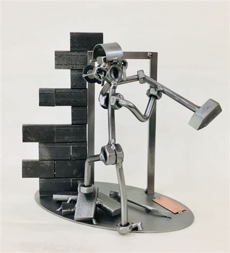 Sloper In De Bouw Beeldenvanmetaalnl