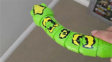 Couldnt Review My Robo Alive King Python By Zuru Used Only For A Few