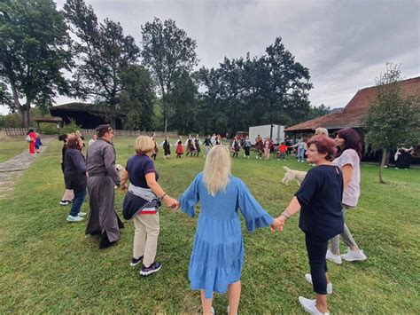 Слава Цркве брвнаре у Цветкама Епархија жичка