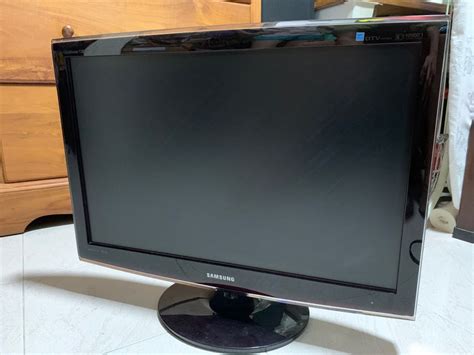 25.5” Samsung Monitor SyncMaster T260HD, Computers & Tech, Parts ...
