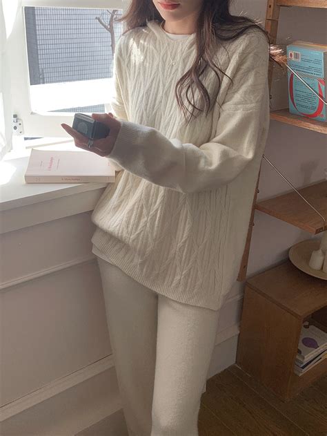 니트 스웨터 바지 상하세트 후드넥 로우숄더 루즈핏 박시 와이트 꽈배기 케이블 트위스트 단색 니트 풀오버 스웨터 And 허리밴딩 일자 롱 니트팬츠 투피스 도톰 따뜻한 겨울