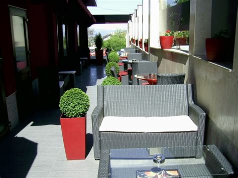 Сватбени торти детски торти бутикови торти и торти по каталог от Сладкарница Бордо