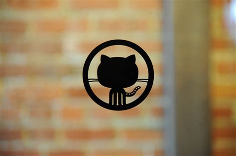 GitHub подвергся DDoS атаке Хакер
