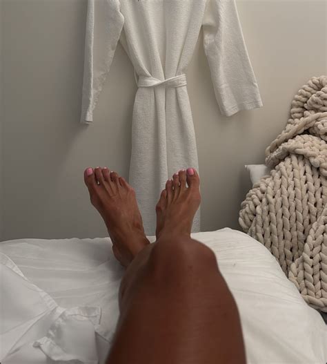 Cassie Piaseckis Feet