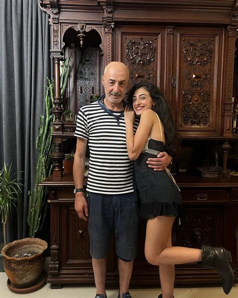 ზურა ყიფშიძის 70 წლის იუბილე ოჯახის წევრებთან ერთად მშობლები