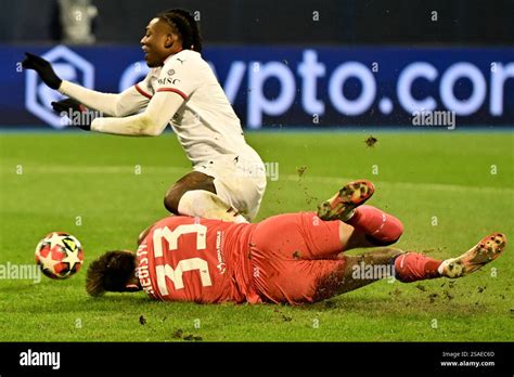 Zagreb Croatia January 29th 2024 Rafael Leao Of Milan R In Action