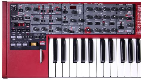 Clavia Nord Lead 4