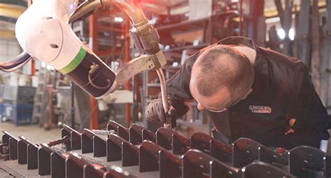 Why Welding Robots And Cobots Are Becoming Essential Aidex