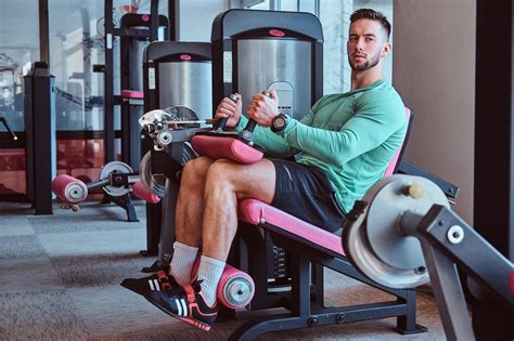 6 Best Gym Machine Exercises For Hamstrings