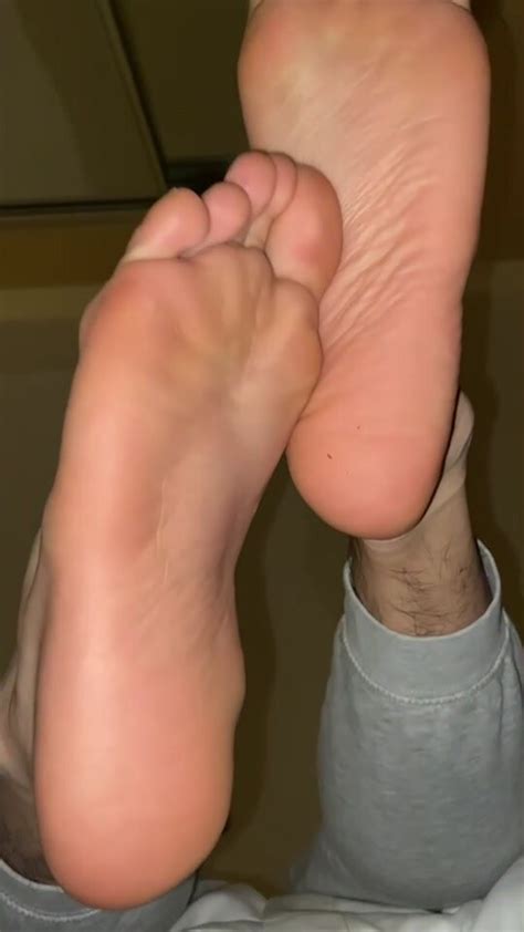 Hot Sexy Male Feet