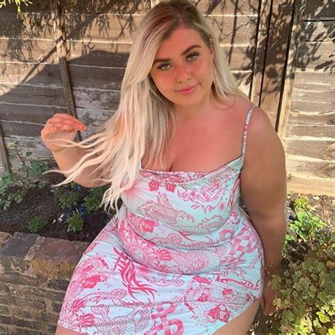 Izzy Nicholls On Instagram Large N In Charge Newgirlordercurve Newgirlorderuk