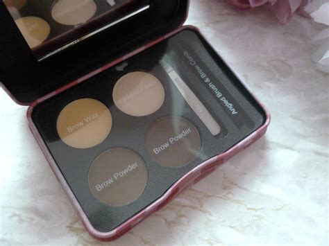 W7 Brow Parlour - The Complete Eyebrow Grooming Kit - Mammaful Zo ...
