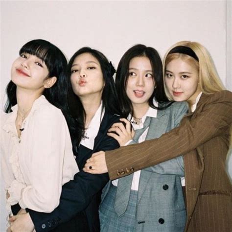 Blackpink Qui Sont Jennie Jisoo Lisa Et Rosé Nouvelles Reines De