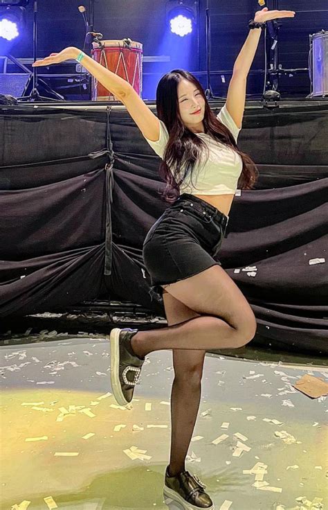 골반 크기 장난 아닌 여자의 섹시한 육덕 몸매 토행성