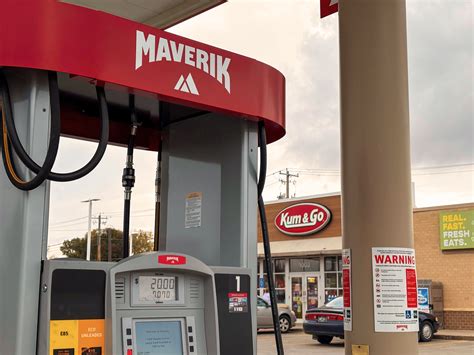 Kum And Gone Grinnells Gas Stations Rebranded To Maverik The Scarlet