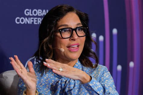 Изпълнителният директор на Екс подаде оставка Информационна агенция ПИК