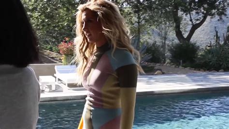 Nackte Ashley Tisdale In Health Magazine