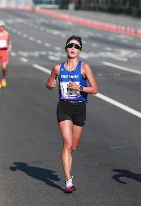 육상단뉴스 육상단소식 [2024 Jtbc서울국제마라톤대회] 김도연 국내 여자부 3위 삼성전자육상단