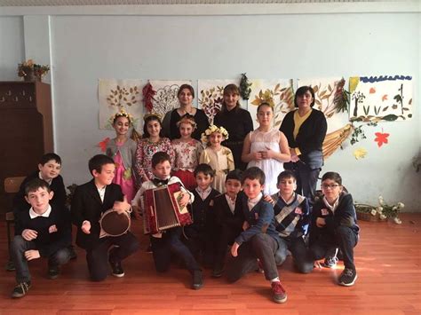 სკოლა “ოპიზაში” შემოდგომას მრავალფეროვანი ღონისძიებები მიუძღვნეს