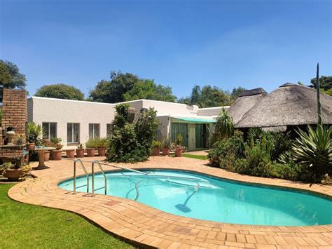 House For Sale Van Riebeeck Park Kempton Park Ktp1730378 Pam Golding Properties