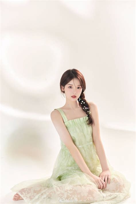 Zhang Miaoyi 张淼怡 Nữ thần Thời trang nữ Diễn viên