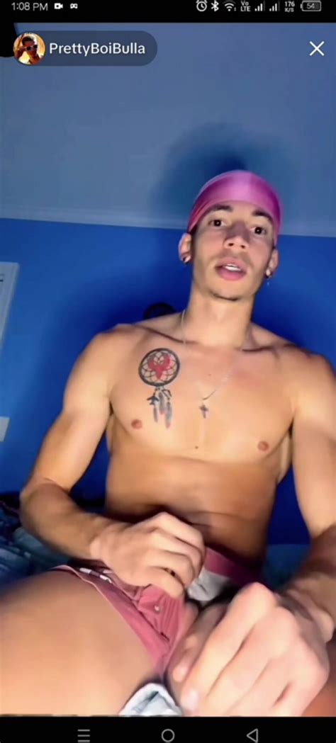 Tiktok Livestream Lightskinned Dude Flashing Part 1
