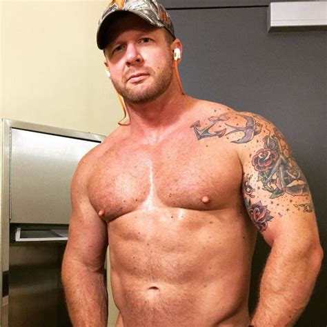 Men Who Live In Trailers On Tumblr