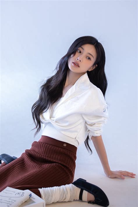 221217 8d Naver Post Kang Hyewon Singles Magazine Behind Kpopping