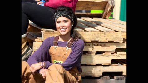 Pictures Of Ariel Tweto