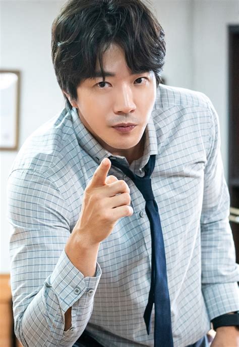 အချစ်လှေကားထစ်များ ရုပ်ရှင်ကားထဲက မင်းသားမင်းသမီးတွေရဲ့ လက်ရှိဘဝအခြေအနေများ Myanmarload