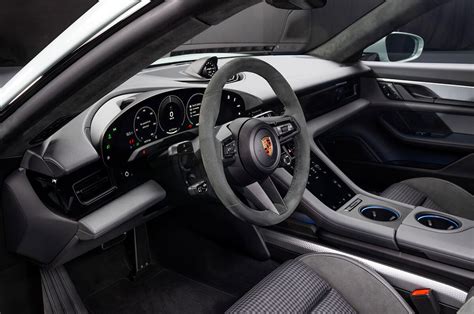 New Porsche Taycan 320kw Charging 422 Miles And 939bhp Autocar