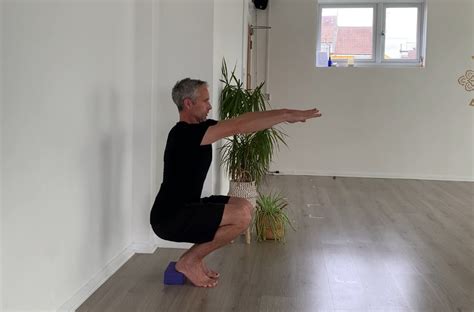 Vmo Squats How Strengthen Your Vmo Muscle And Improve Range Of Motion • Energy For Life Fitness