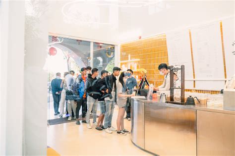 ធ្យូប កាហ្វេ បើកសម្ពោធជាផ្លូវការសាខា ដំរីផាក 598 និងផ្ដល់ជូនរង្វាន់រហូតដល់ 668 រង្វាន់