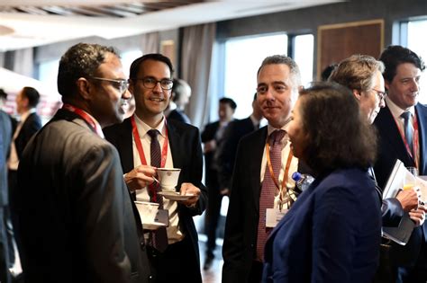 Ерөнхий сайд Л Оюун Эрдэнэ гадаадын хөрөнгө оруулалтын банкууд хөрөнгө оруулалтын сангуудын