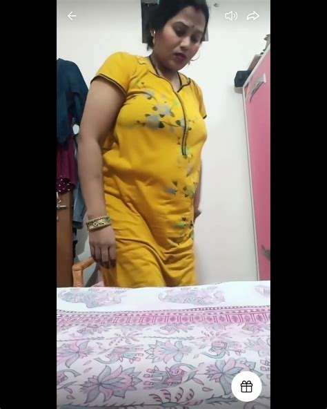 Singh Neha Singh Tango Model Aunty Saare Removing And Naughty Wearing