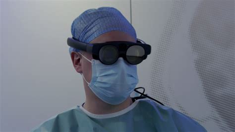 Video Pedicle Screw Placement Using An Augmented Reality Head Mounted Display In A Porcine Model