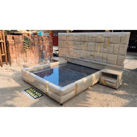 Jual Divan Modern Bed Divan Gold Mirrored Divan List Gold Divan