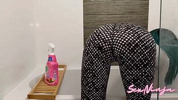 I Convinced The Maid To Clean The House Naked XVIDEOS