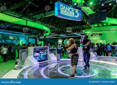 Dance Central 3 For Kinect At E3 2012 Editorial Image Image Of