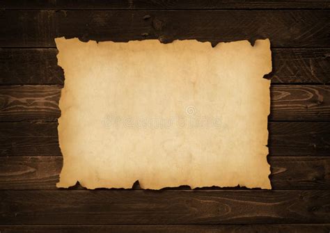 Foglio Di Carta Mediana Antico Pergamena Orizzontale Su Una Tavola Di
