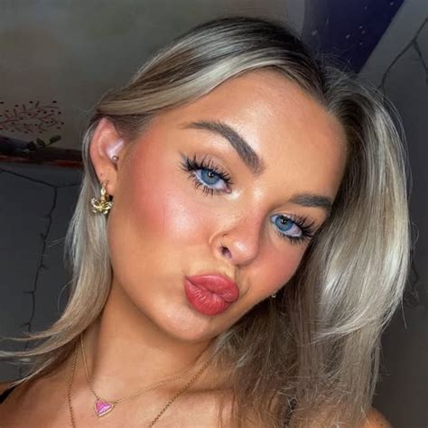 soph (@sophia_withey) • Threads, Say more