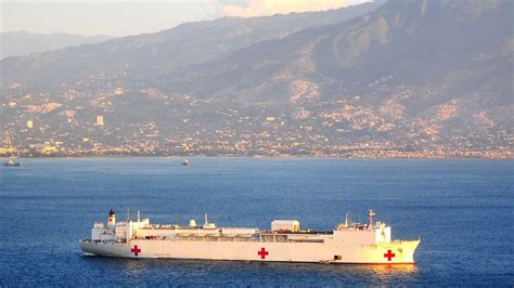 Израел е готов да допусне кораби с помощи пряко до Газа през хуманитарния коридор от Кипър